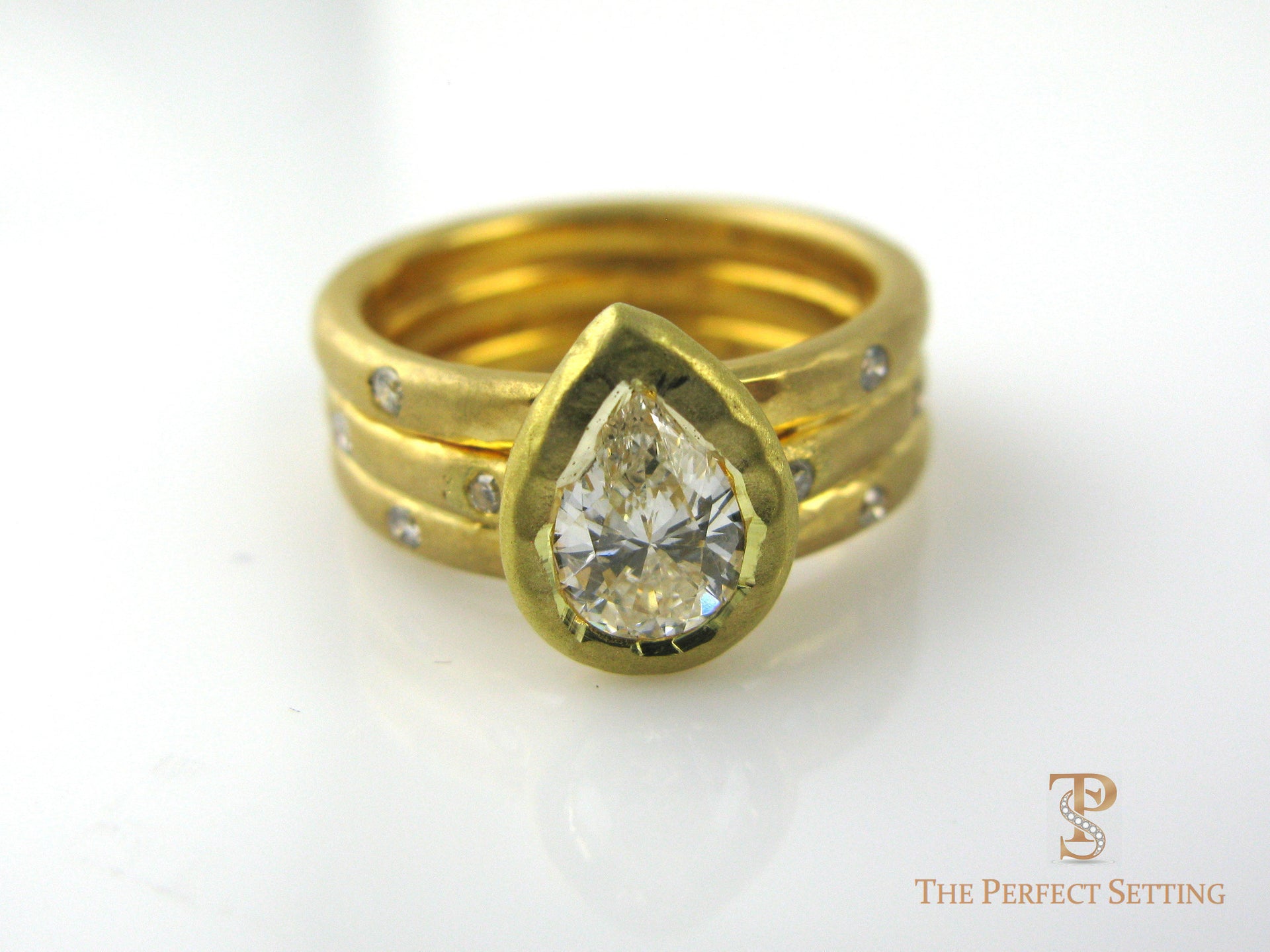 Round Blue Topaz set in 18K Yellow Gold – The Perfect Setting, Inc